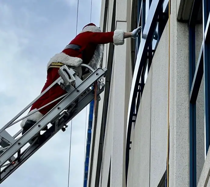 Santa visited the kids at CHOC with help from the Orange Fire ...