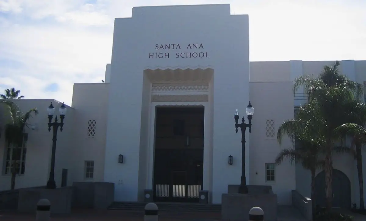 Three students were stabbed st Santa Ana High School today - New Santa Ana